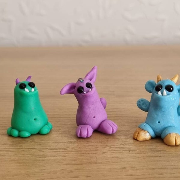 Standing Simple Crow "blind Box" Polymer Clay Miniature Hand Sculpted ...