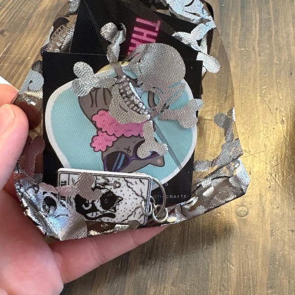 Lydia Deetz, Beetlejuice, Keychain, Halloween Gifts, Tarot Card, Movie ...