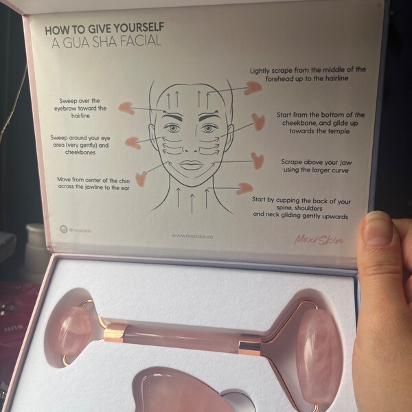Crystal Quartz Gua Sha and Jade Roller Gift for Women Facial Tools ...