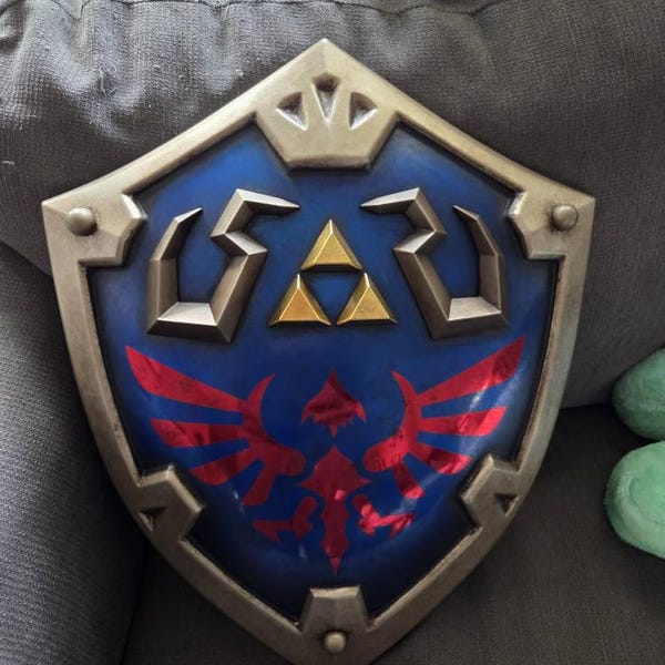 Hylian Shield - Zelda Life Sized 1:1 Metal Replica BOTW, TOTK, Ocarina ...