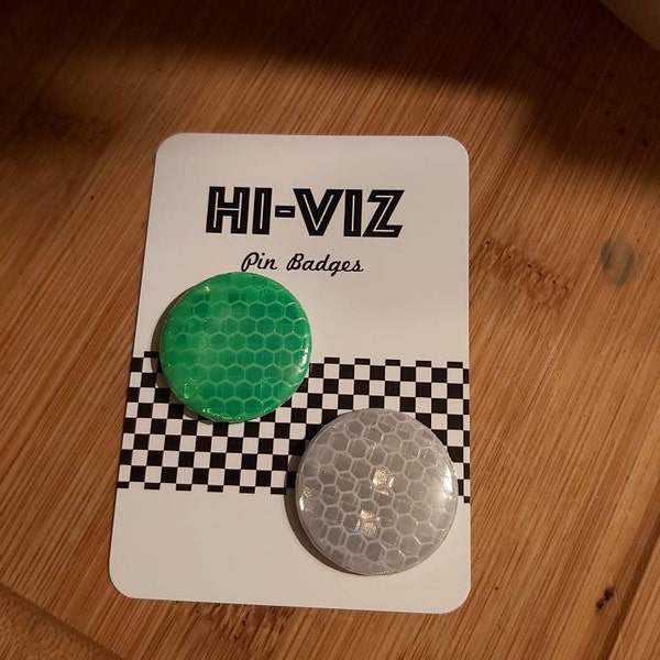Reflective Button Badge - High Visibility Pin Badges - Hi Vis Pin ...