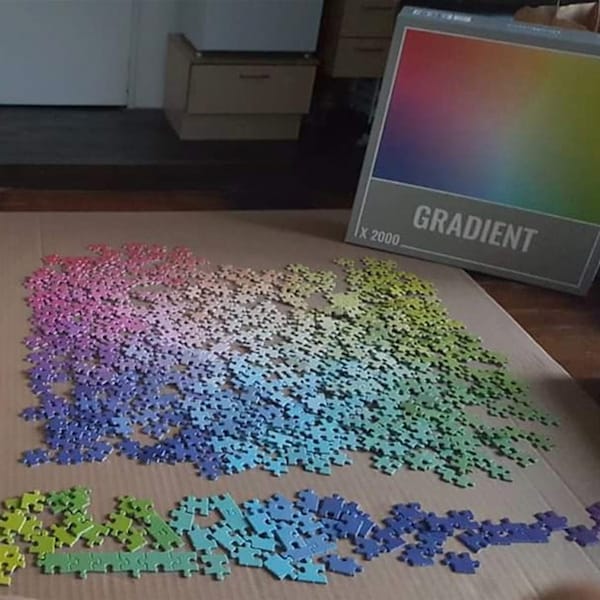 2000 Piece Gradient Jigsaw – amazing, Colourful 2000-piece Gradient ...