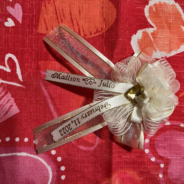 Personalized Wedding / Bridal Heart Corsage (capias ) With Flower ...