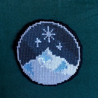 Night Court Insignia Cross Stitch Kit - A Court of Thorns and Roses ...