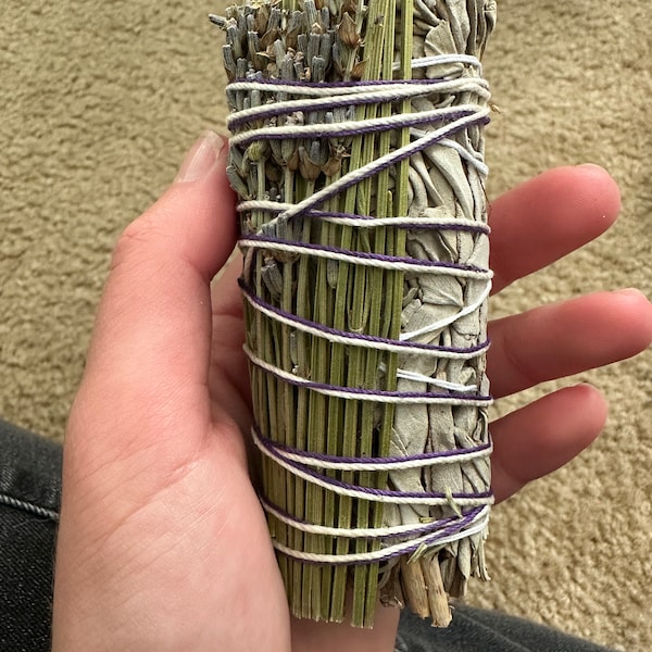 White Sage & Lavender Smudge Bundles - Sold Individually - Organic ...