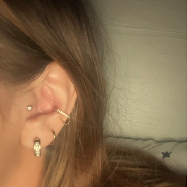ASTM F136 Gem Hoop With Chain Conch Hoop, Conch Earring, Conch Clicker ...