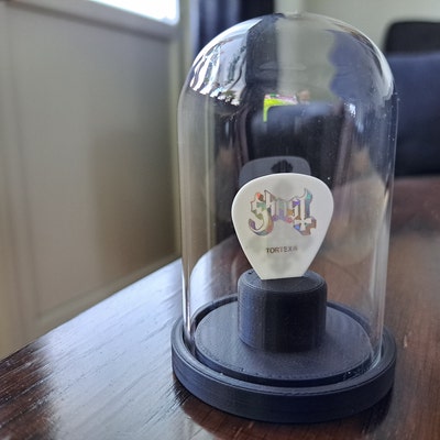 Guitarpick Display 3D Printed With Glas Dome, Plektrum Halter, Pick ...
