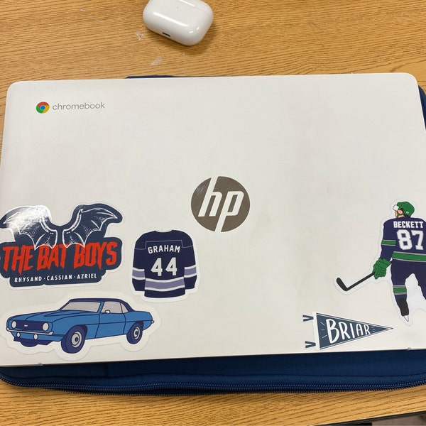 Briar U Sticker | off Campus & Briar U Series | Elle Kennedy | Booktok ...