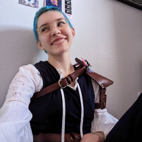 Women's Leather Pauldron: Custom Shoulder Armor, Optional Celtic Knot ...