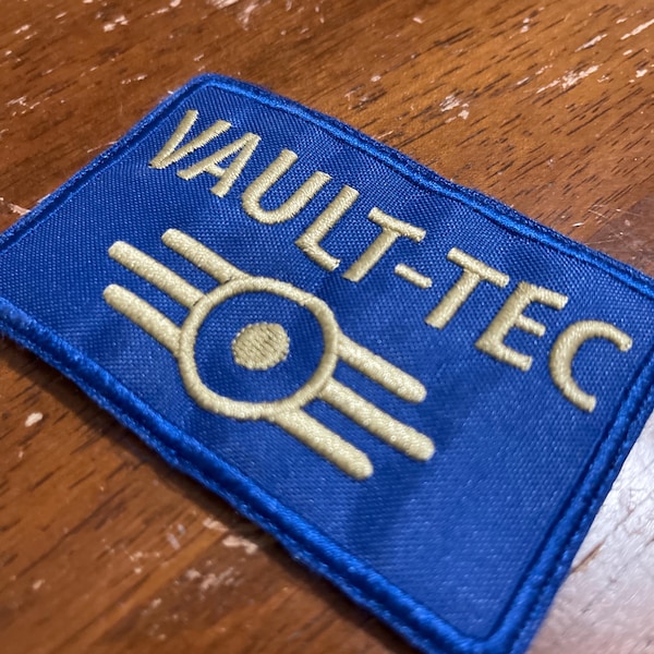 Iron Man Tony Stark Chest Arc Reactor Emblem Iron-on Embroidered Patch ...