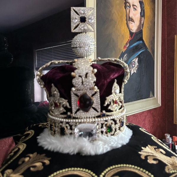 Imperial State Crown of British Royal Family Replica in Brass Cubic ...