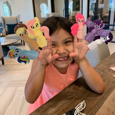 Set of 4 Finger Puppets and Rocket Inspired by Einstein Friends Show - Etsy