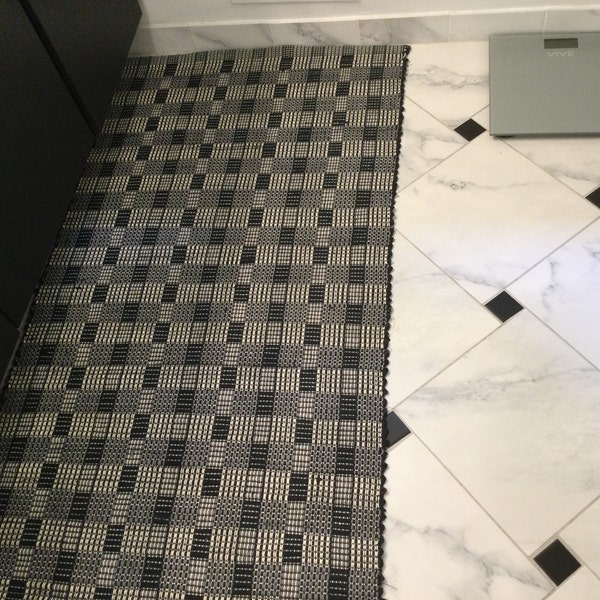 Traditional Hit or Miss Rag Rug Handwoven Hardworking Earth Friendly 22 ...