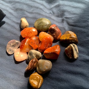 Tumbled Stones Bulk - Large Size Polished Crystal Gemstones - Assorted ...