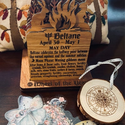 Blank White Oak Crescent Moon Card Holder Tarot Card Stand Wood Oracle ...