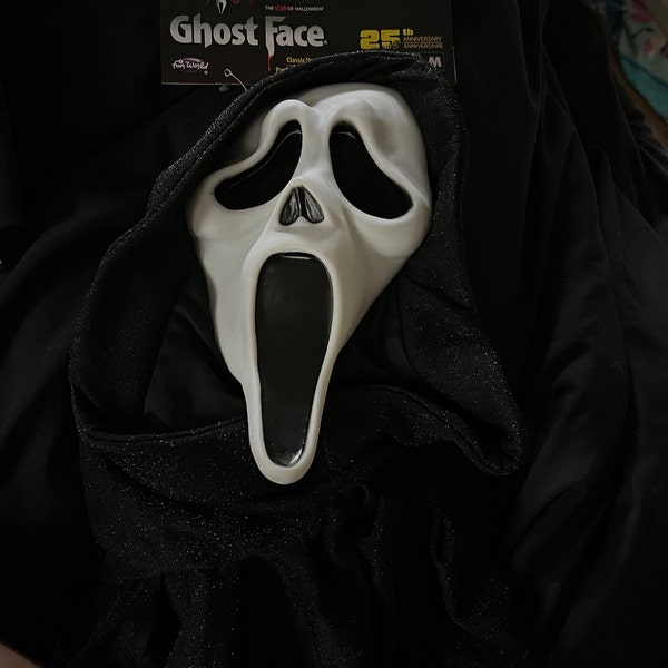 Scream 25th Anniversary Collectors Mask Ghost Face Killer by Funworld ...