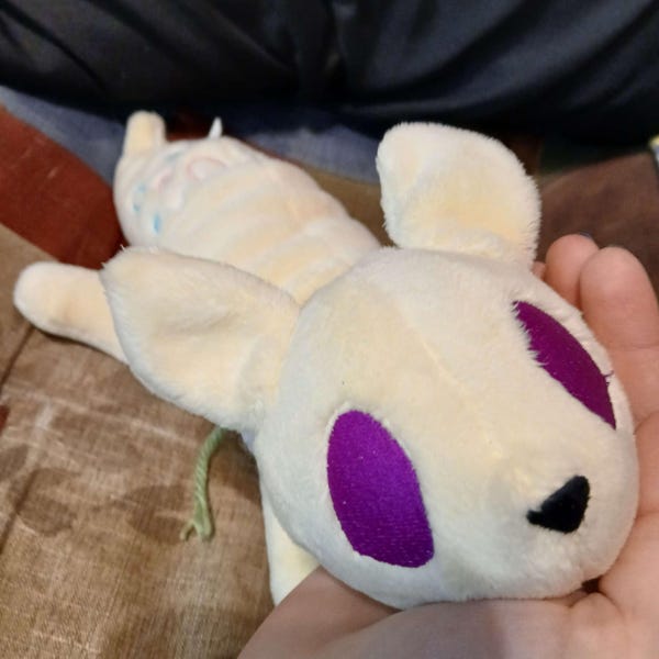 Spearmaster Inspired Slugcat Plush (please Read Description First) - Etsy