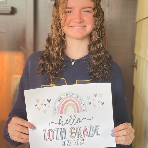 Boho Rainbow Hello 10th Grade Sign, First Day of Tenth Grade Girl Sign ...