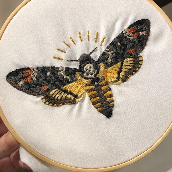 Deaths Head Hawk Moth Hand Embroidery Pattern, Thread Painting Tutorial ...