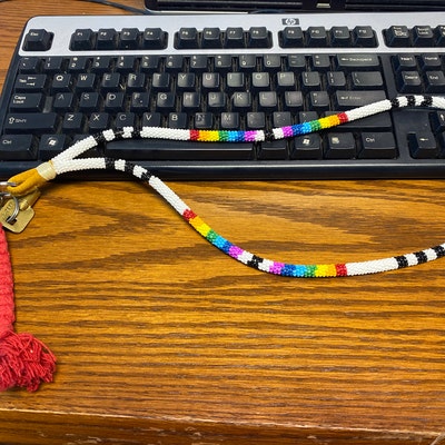 Medicine Wheel NATIVE BEADED KEYCHAIN Red White Black - Etsy