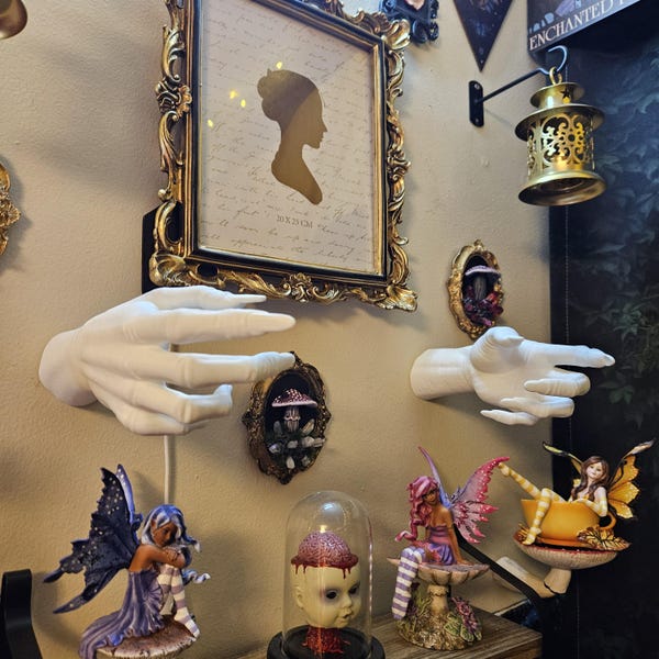 Life-sized Skull Pen Holder - Gothic Desk Accessory for Multiple Pens ...