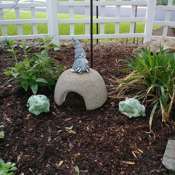 Warty Frog, Toad, Little Frog Prince, Frog Statue, Concrete, Stone Frog ...
