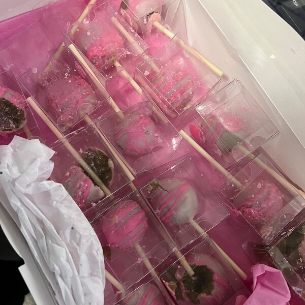 Cake Pops | Cake on a Stick | Treat Boxes | Dessert Box | Pastry Box ...