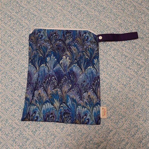 Wet Bag in Stacked Books Fabric - 7 Sizes to Choose From XS to Hanging ...