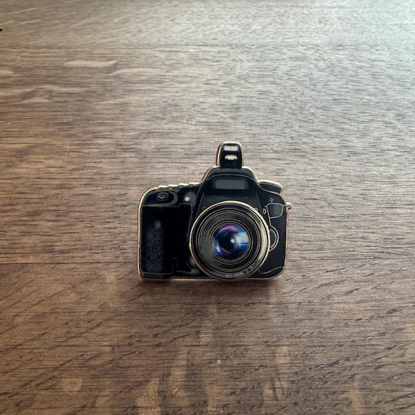 DSLR Camera Enamel Pin, Spinning Lens, Photographer Gift - Etsy