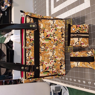 Superhero Deadpool 100% Cotton Fabric Fat Quarter Tumbler - Etsy