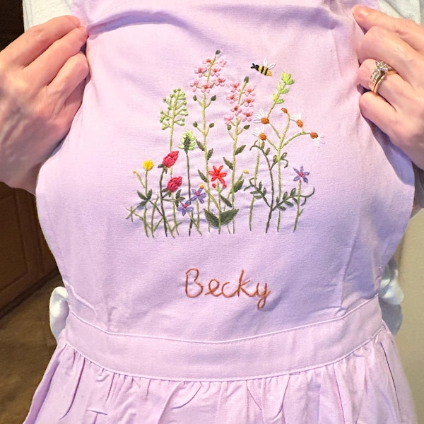 Floral Embroidered Apron for Women, Personalized Hand-embroidered Apron ...