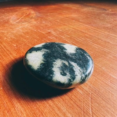 Magnetite Crystal Tumbled Stone Polished Gemstone / for Grounding ...