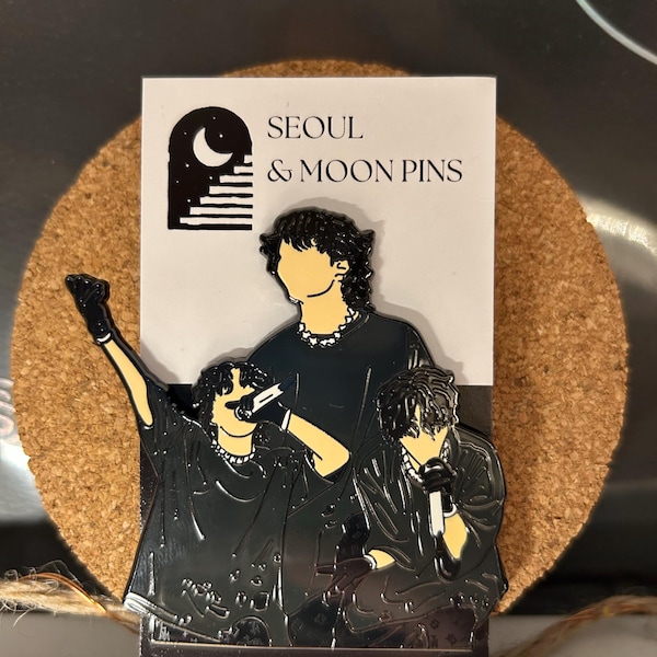 Fri(end)s - BTS Kim Taehyung V Enamel Pin - Etsy