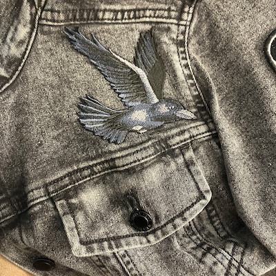 Raven, Crow Flying, Bird Embroidered Patch 3 Sizes - Etsy