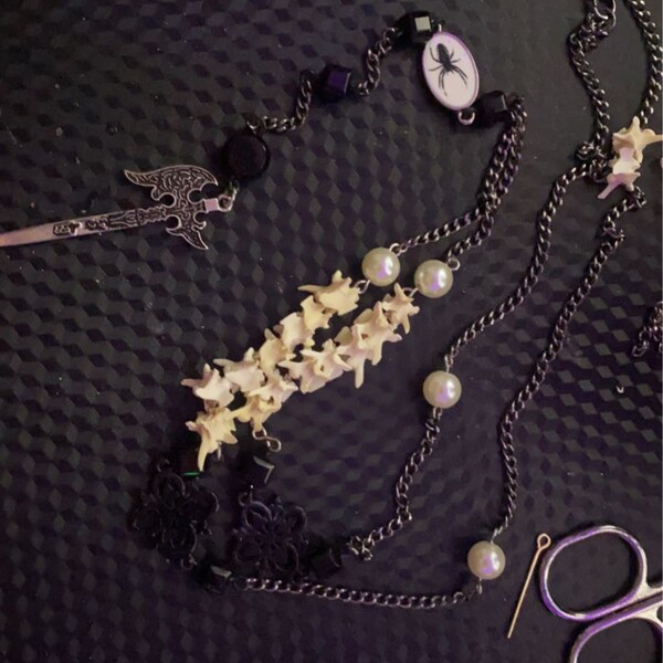 100 Real Prairie Rattlesnake Vertebrae Vertebrea Bone Gothic Voodoo ...