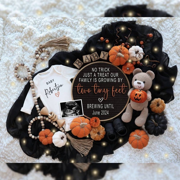 Halloween Pregnancy Announcement: Spooky Season Social Media Reveal ...