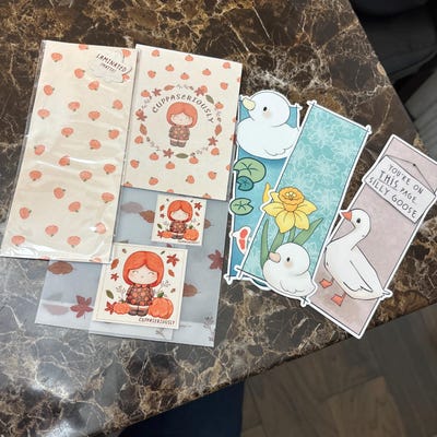 Bumble Bee Bookmark Illustrated Bookmarks Spring Summer Bookmarks Cosy ...