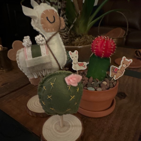Saguaro Cactus Table Top Centerpiece, Cactus Stand Decor, Fiesta ...