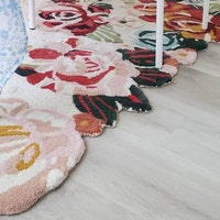Irregular Kidney Bean Shape Tufted Colorful Rug, Multi-level Pile, Hand ...