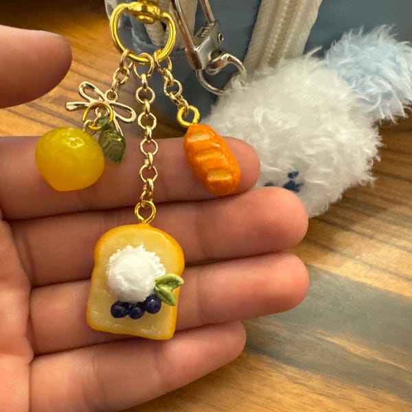 Blueberry Lemon Toast Keychain | Resin Keychain | Food Keychain ...