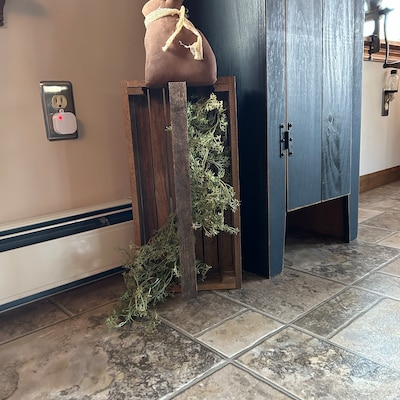 Black Rose Garland / Jasmine Greenery Garland / Moody Gothic - Etsy