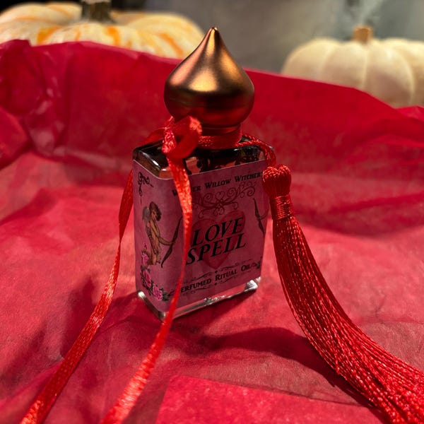 Love Spell Ritual Oil to Attract Romance and Love Into Your Life ...