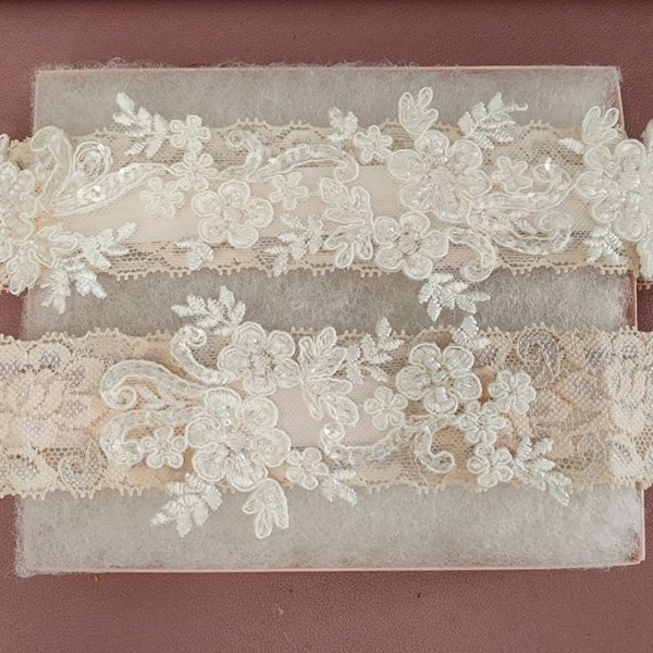 Light Ivory Wedding Garter Set, No Slip Grip Garter Toss Keepsake ...