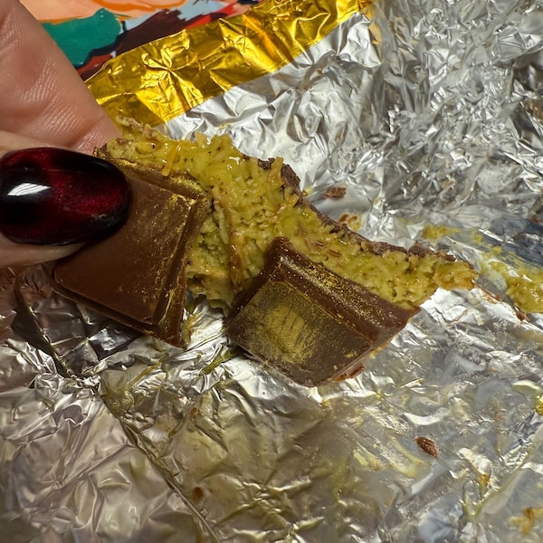 Dubai Chocolate Bar W/ Pistachio Cream and Kataifi premium Chocolate ...