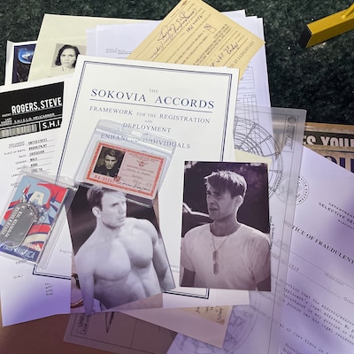 Captain America File S.H.I.E.L.D. Steve Rogers Secret Folder Paper ...