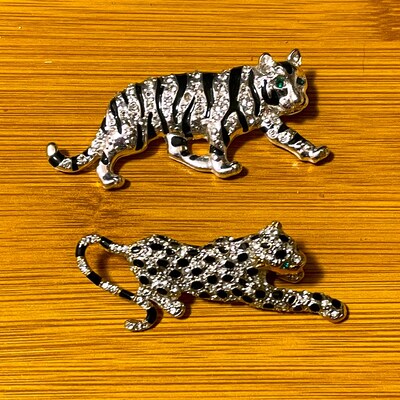 Vintage Pin Back Button Disney's Snow Dogs Own It on DVD and Video ...