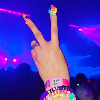 PAPER Chaser-colorful Money Nail Decals 40mm-fits 1XL-2XL Nail - Etsy