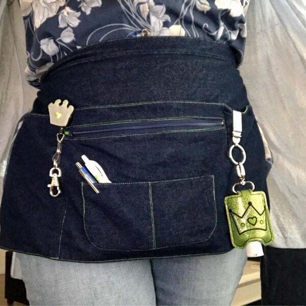 Custom Planned Multiple Pocket Apron for Teachers, Vendors, Event ...