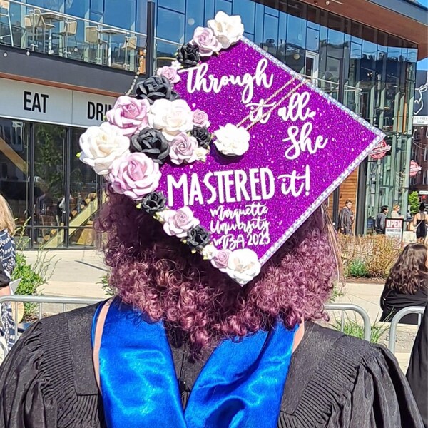 Be the Light Graduation Cap Topper - Etsy