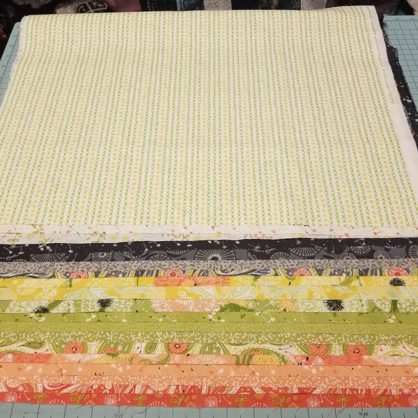 Tulip Time Table Runner Pattern From Anka’s Treasures - Etsy Tulip Time Table Runner Pattern From Anka’s Treasures - Etsy